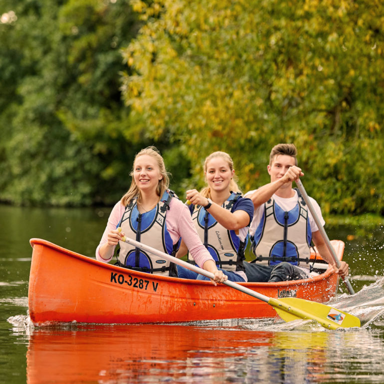 Kanutouren auf der Lahn in Hessen buchen | Lahn Kanu