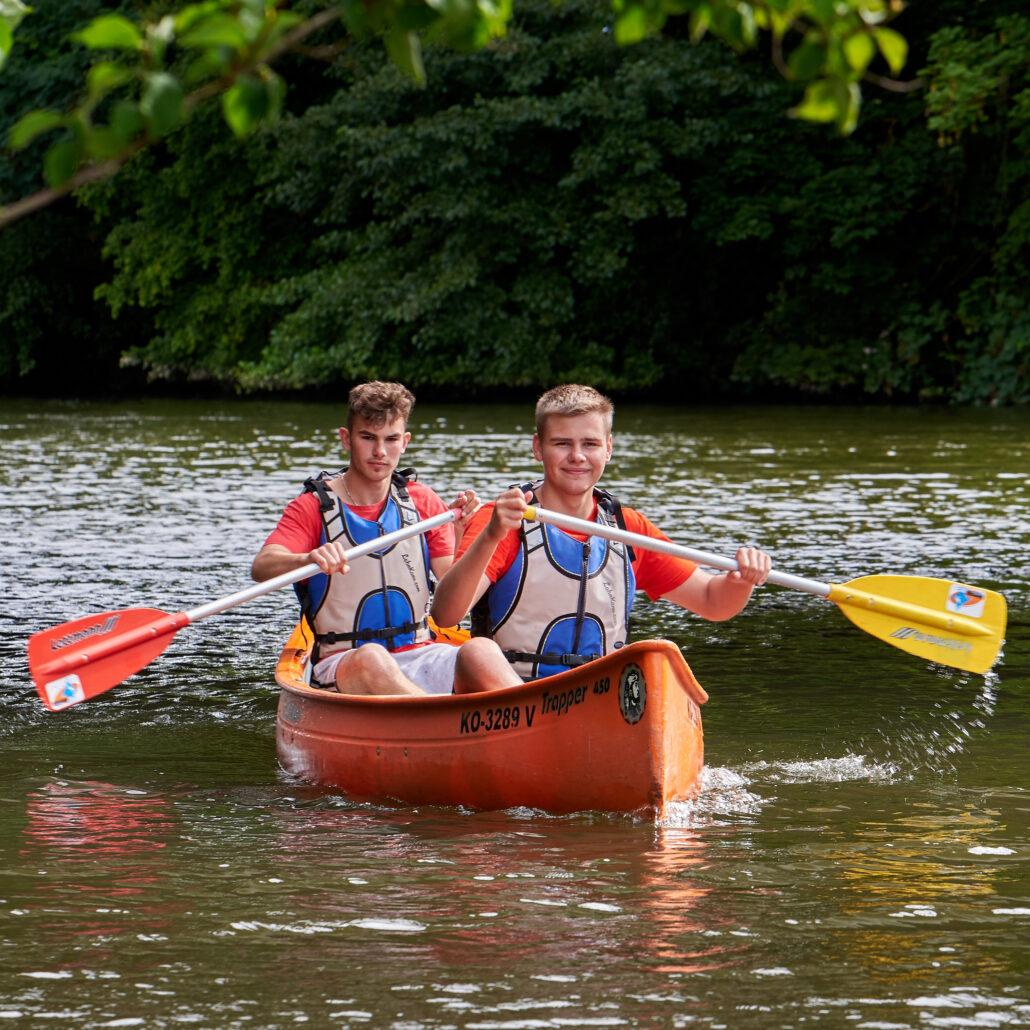 Kanutouren auf der Lahn in Hessen buchen | Lahn Kanu
