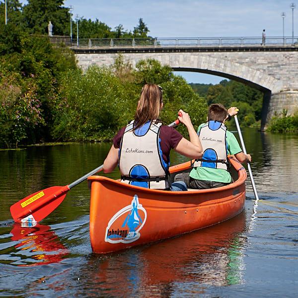 Kanutouren auf der Lahn in Hessen buchen | Lahn Kanu