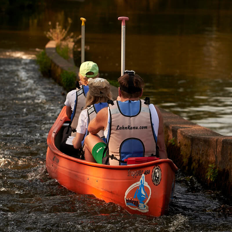 Kanutouren auf der Lahn in Hessen buchen | Lahn Kanu